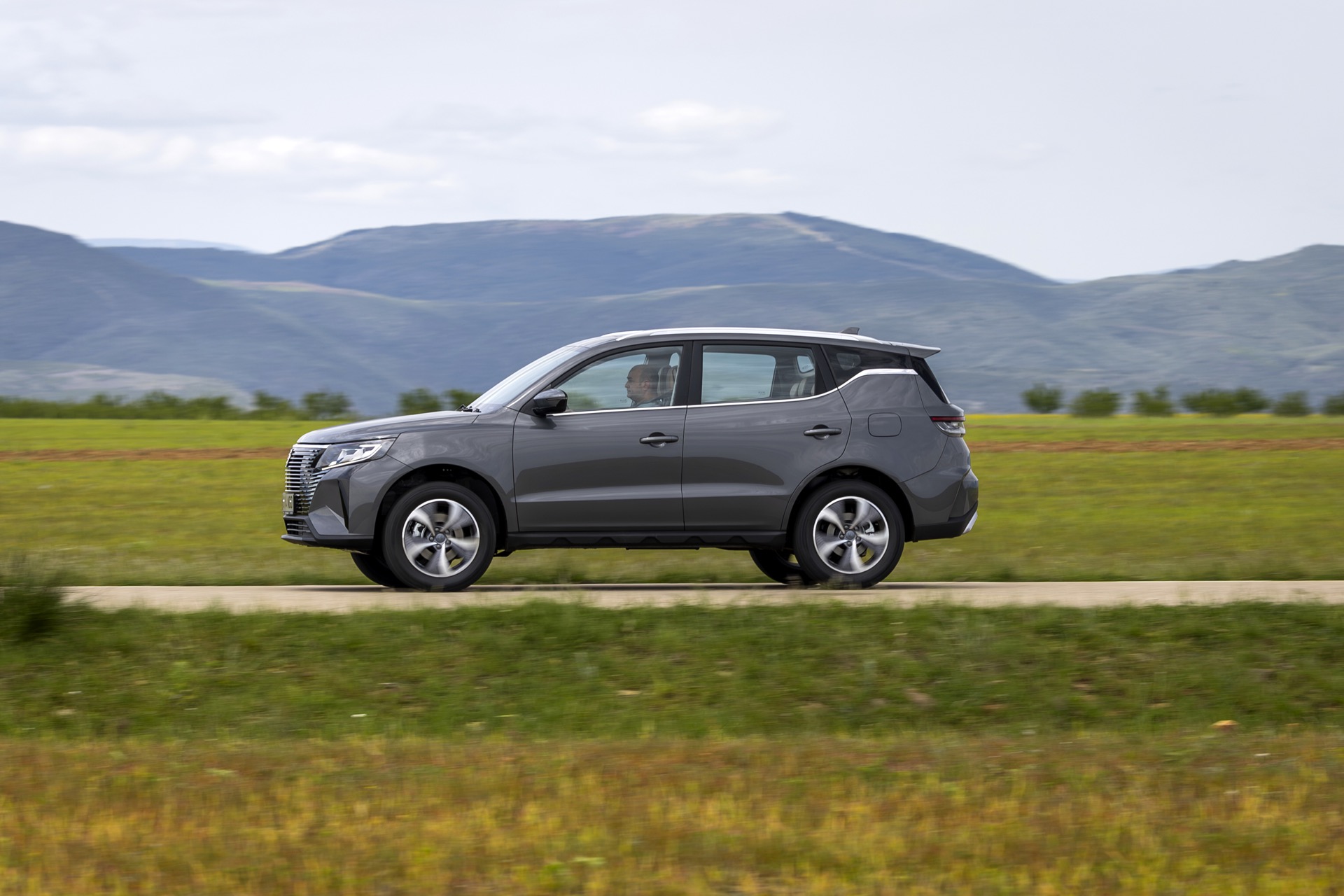 Livan X6 pro - een ruime crossover - OneAutomotive